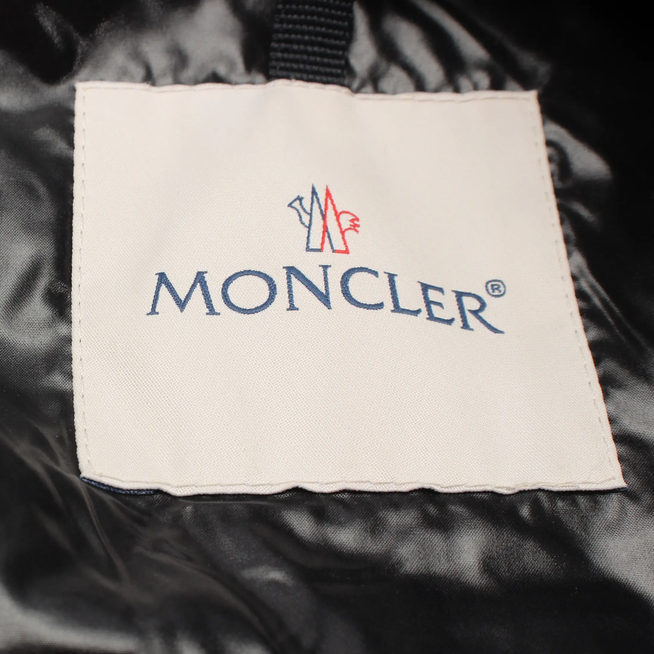 Moncler Übergangsjacke Größe 36 in Schwarz